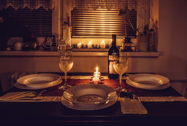 50+ Romantic Anniversary Ideas for Couples in 2026 – Unforgettable ...
